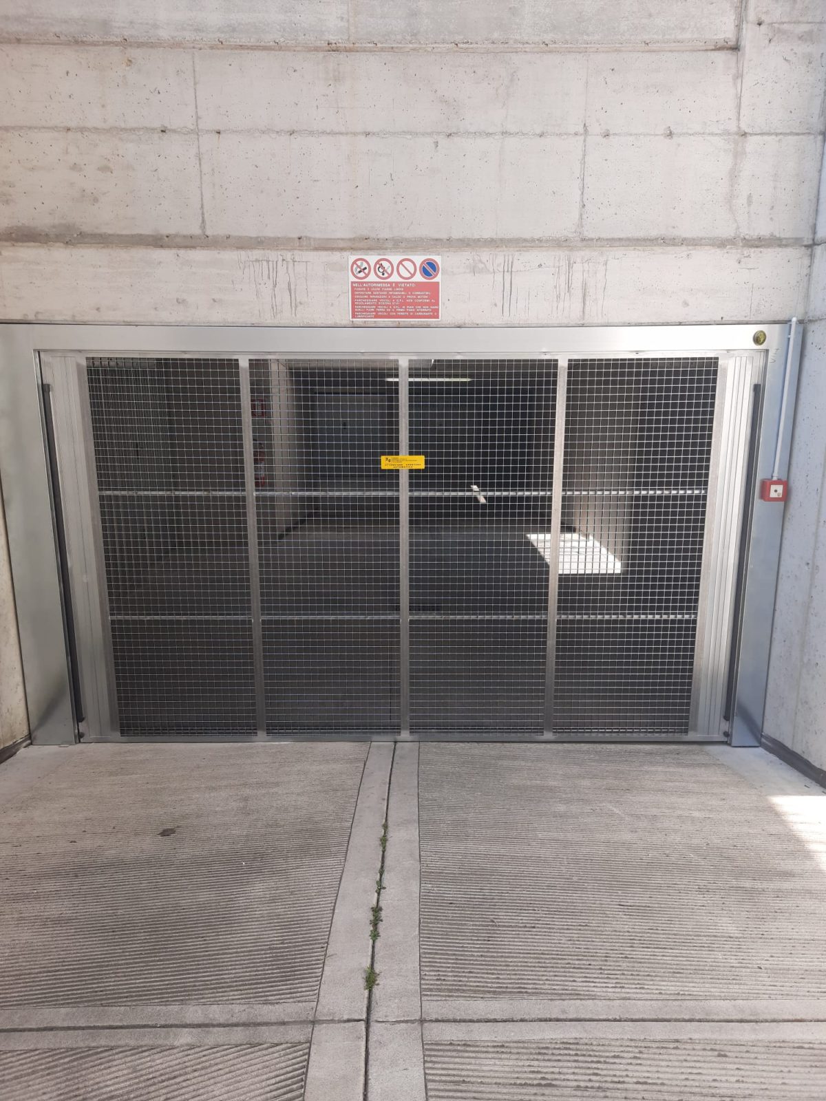 Produzione, Installazione Porte Basculanti box auto e garage!